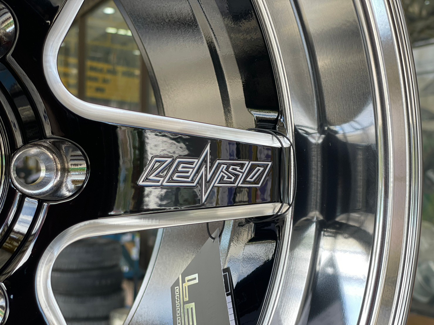 ล้อแม็กซ์ใหม่ขอบ18 Lenso D-1FC2 ล้อลายใหม่จากค่ายเลนโซ่ สเปค 18x9.5 ET+25 6x139.7สีดำขอบเงา ...