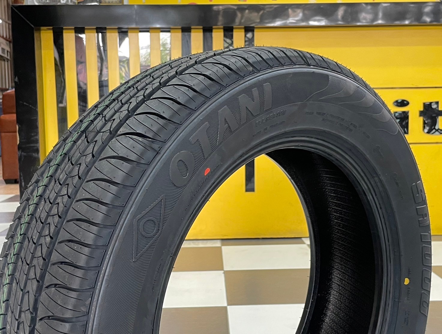 ยาง OTANI SA1000 ขนาด 235/60R18 ยางไทย2025 - เอ็ม.แอล.ออโต้แม็กซ์ ...