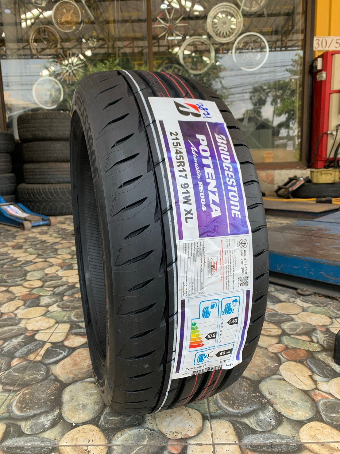 215/45R17 Bridgestone Re004 ยางสปอร์ตคุณภาพดี ยางใหม่ปี2021 - เอ็ม.แอล.ออโต้แม็กซ์ : Inspired by ...