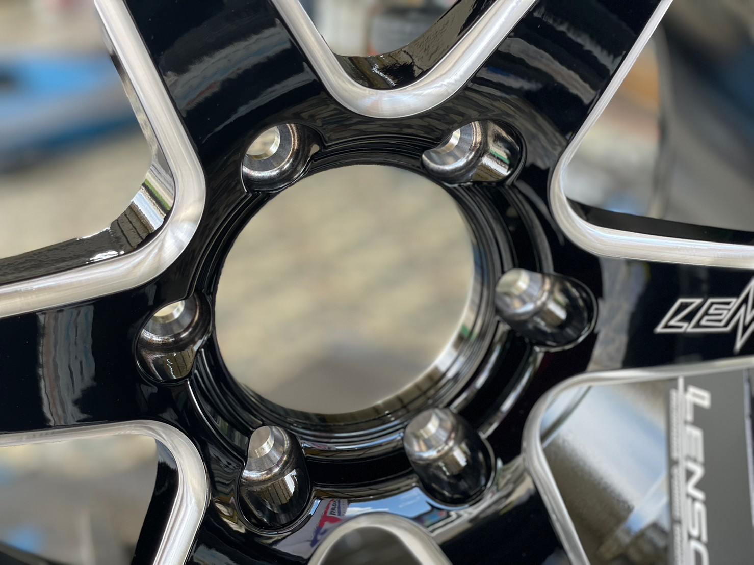 ล้อแม็กซ์ใหม่ขอบ18 Lenso D-1FC2 ล้อลายใหม่จากค่ายเลนโซ่ สเปค 18x9.5 ET+25 6x139.7สีดำขอบเงา ...