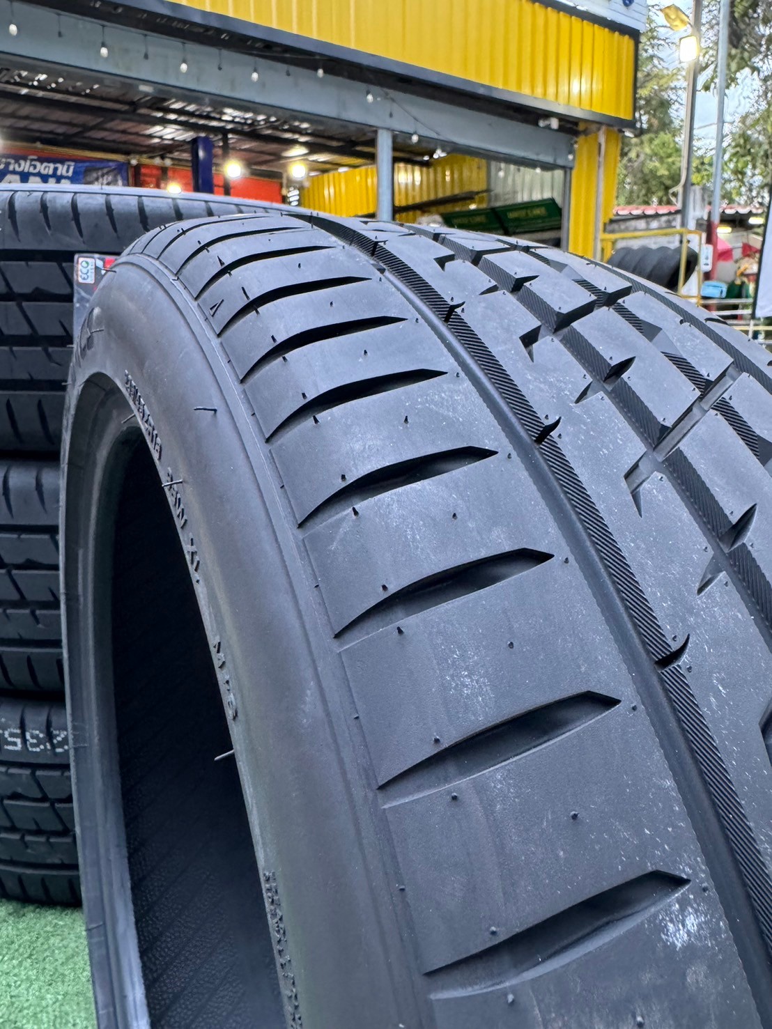 ยางรถยนต์ Lenso D-1CS 235/45R18 ยางใหม่ปี2024 - เอ็ม.แอล.ออโต้แม็กซ์ : Inspired by LnwShop.com (v2)